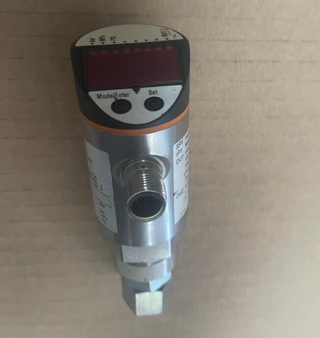 IFM - PN3001 - Pressure sensor with display — VOLTWERK Handel