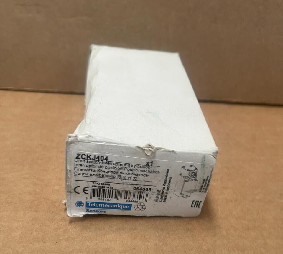 Telemecanique - ZCK.J404 - Limit Switch — VOLTWERK Handel