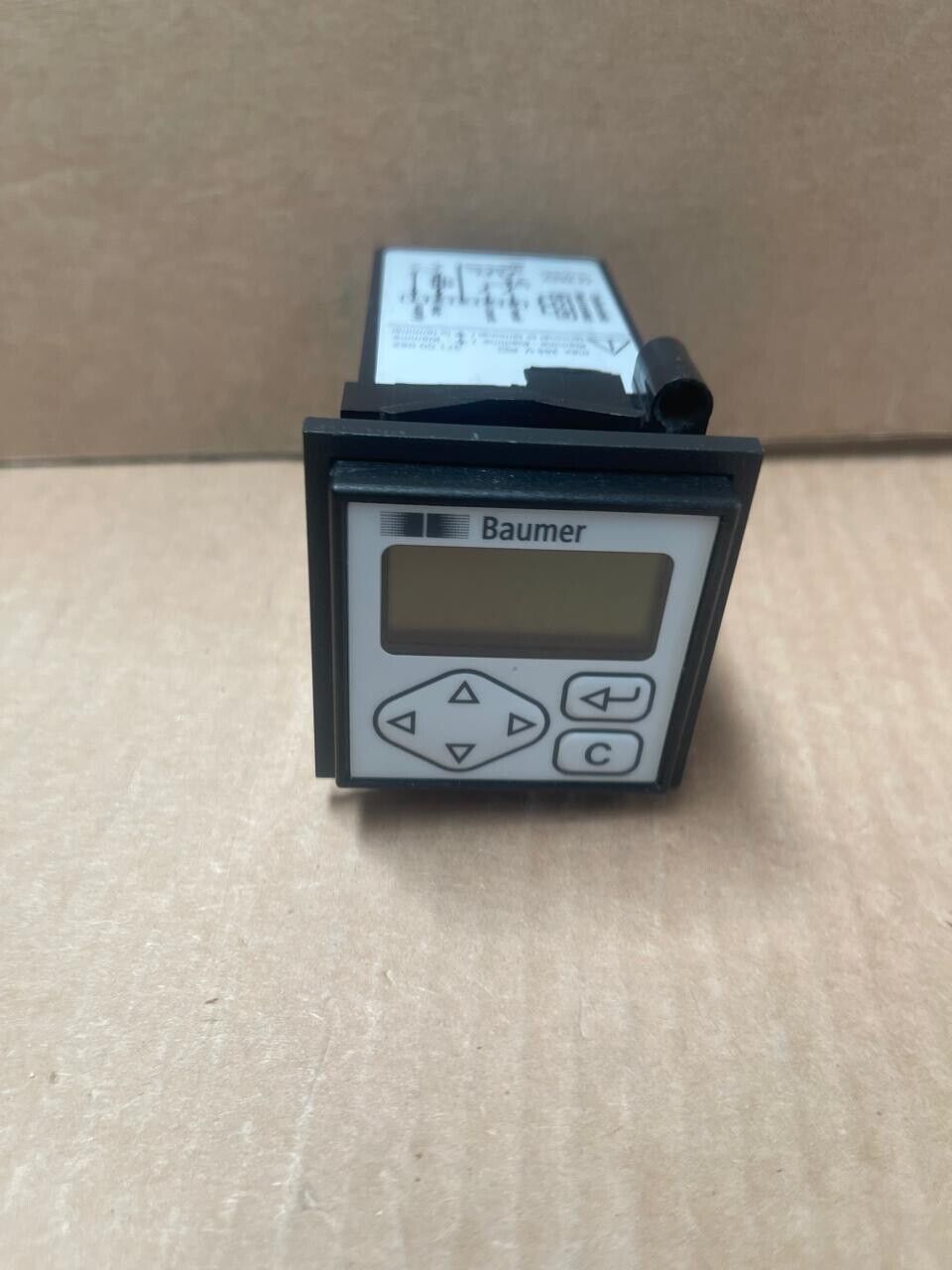 BAUMER - NE131.123AXZ2 - PID Controller — VOLTWERK Handel