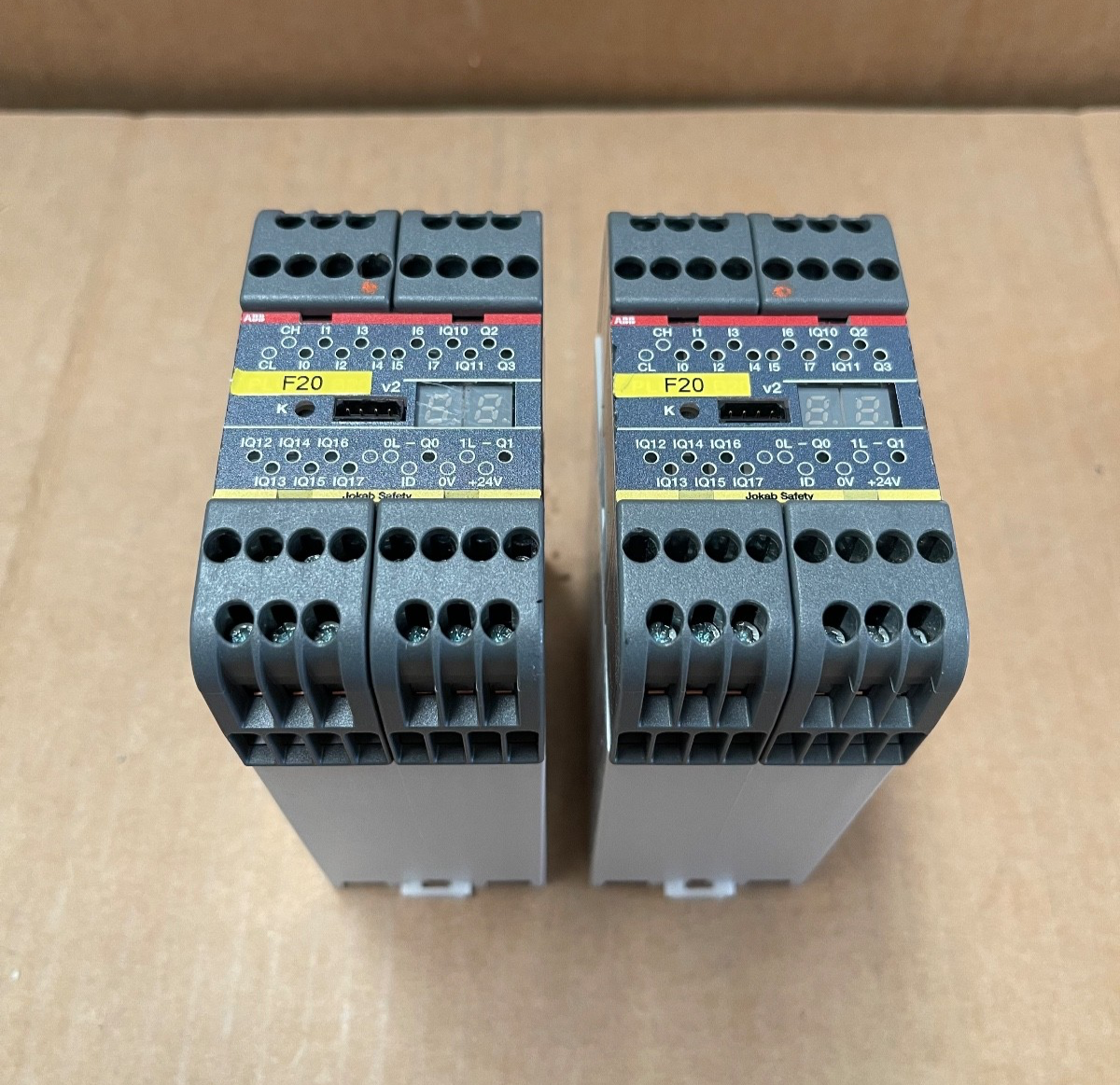 ABB – 2TLA020070R4600 – Pluto B20 v2 Safety PLC (8 Inputs / 4 Outputs ...