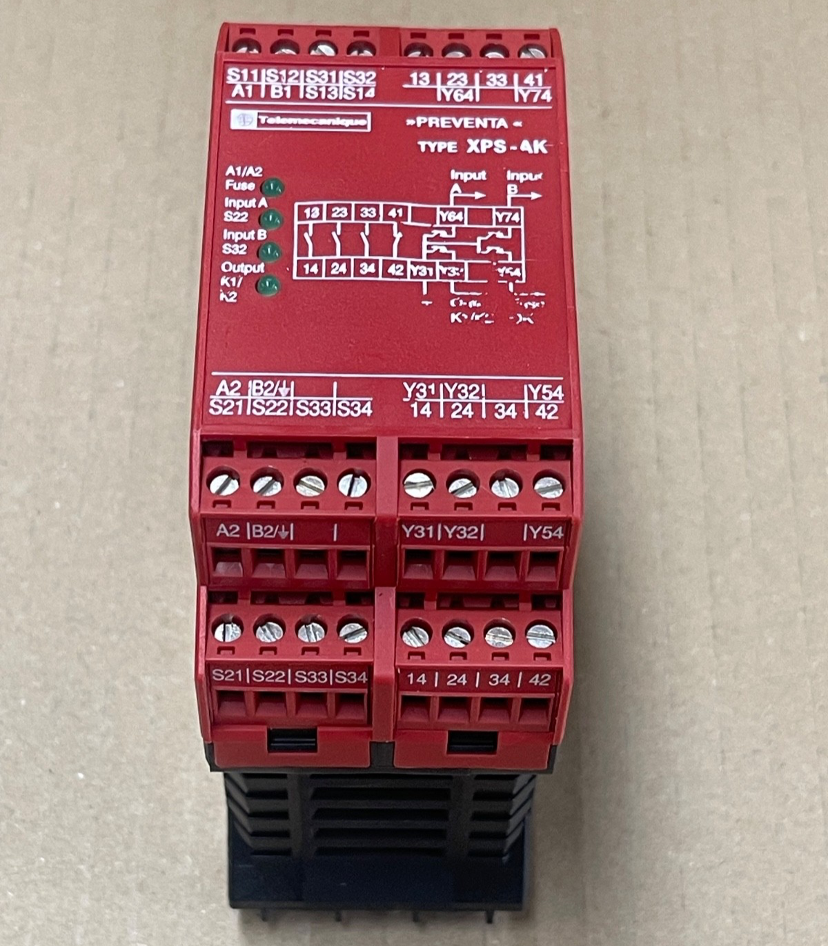 Schneider Electric – XPSAK371144P – Preventa Safety Relay Module 230 V ...