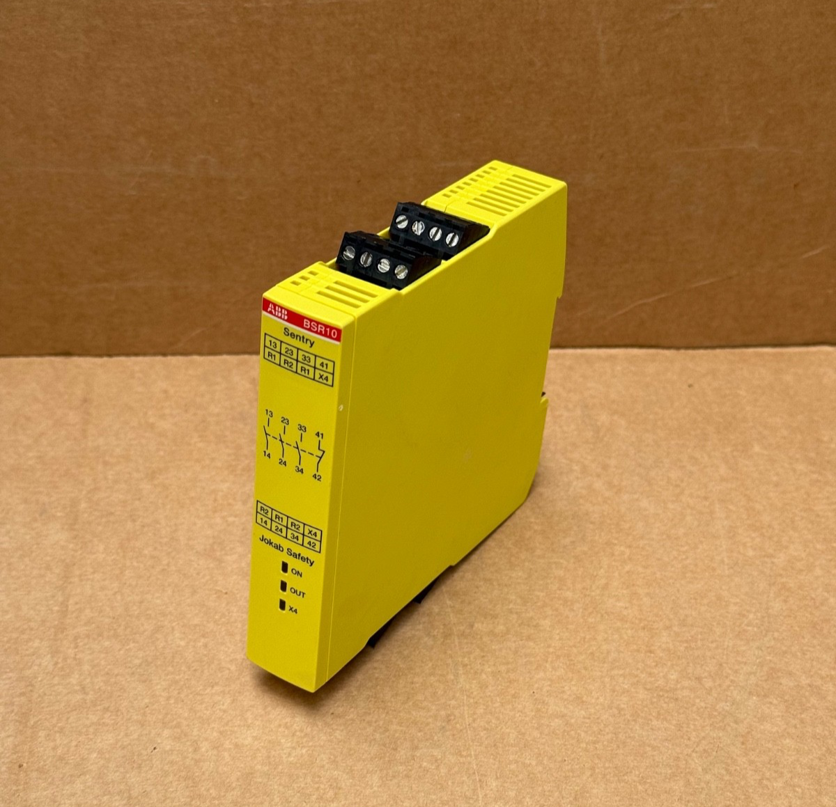 ABB – 2TLA010040R0000 – SENTRY BSR10 Safety/Expansion Relay, 24 VDC, D ...