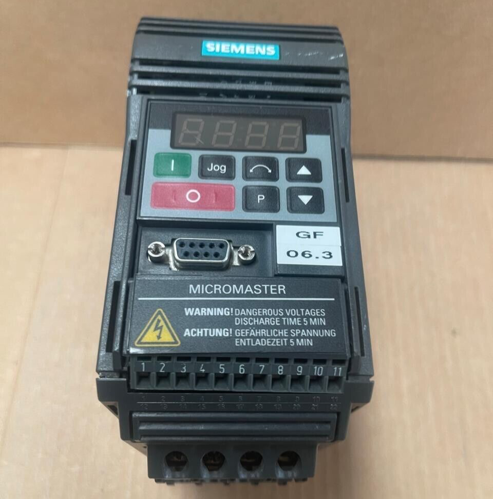 Siemens - 6SE9213-6CA40 - MICROMASTER MM75/2 Frequency Inverter, 0.75 ...