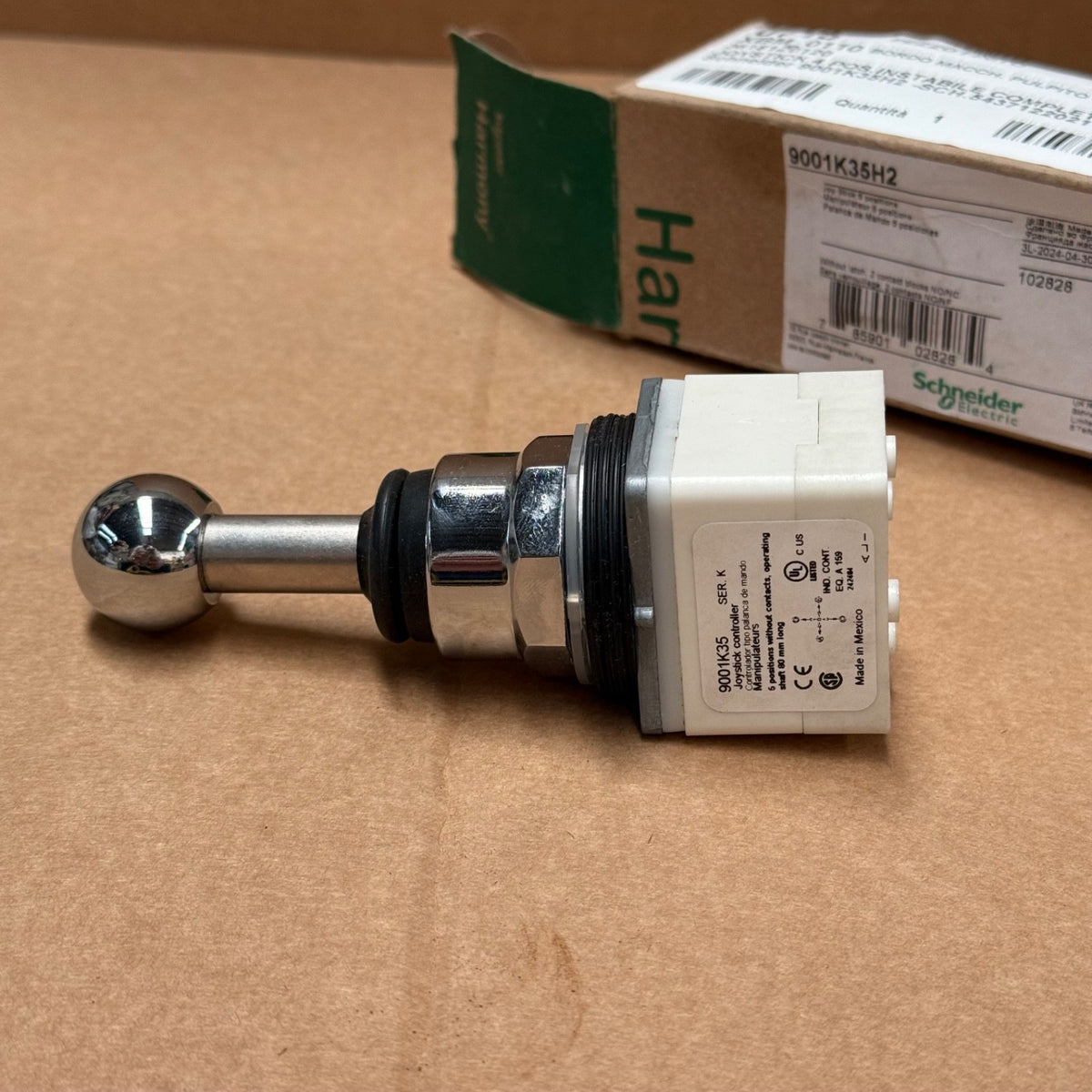 Schneider Electric – 9001K35 – 30 mm 5‑Position Joystick Controller ...